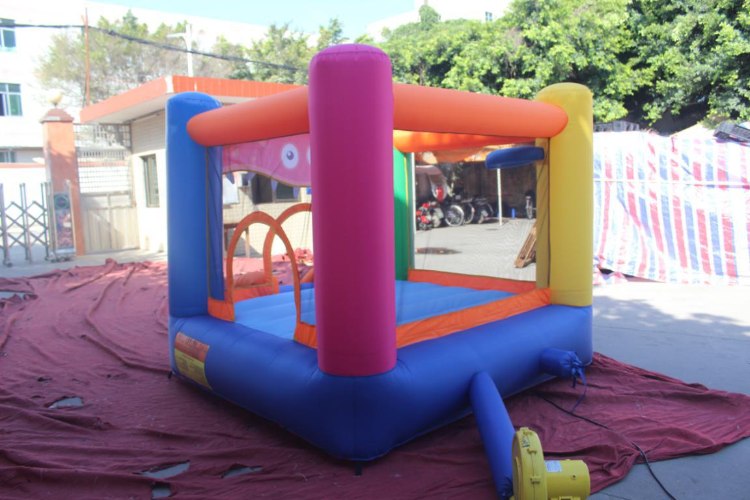 מתנפחים של Jumpy Jump